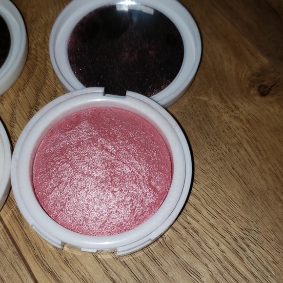 flormar | Makeup | Flormar Blush Bronzers And Eyeshadows | Poshmark